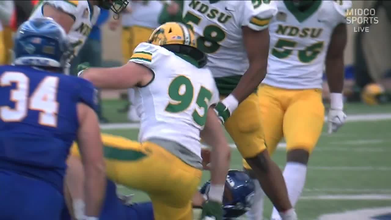 Dylan Hendricks makes timely sack vs. North Dakota - ESPN Video
