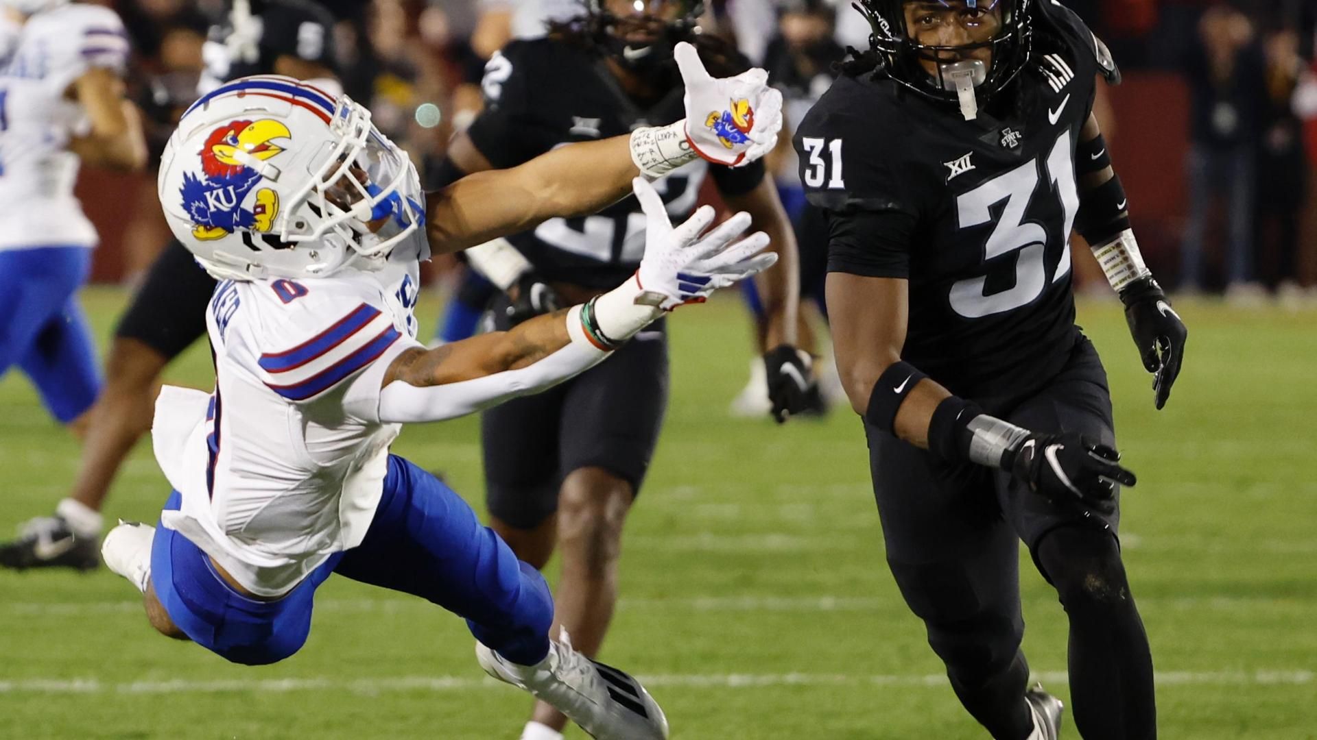 Quentin Skinner hauls in absurd catch for Kansas - ESPN Video