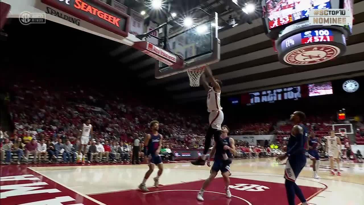 Nick Pringle rocks the rim with powerful slam - ESPN Video