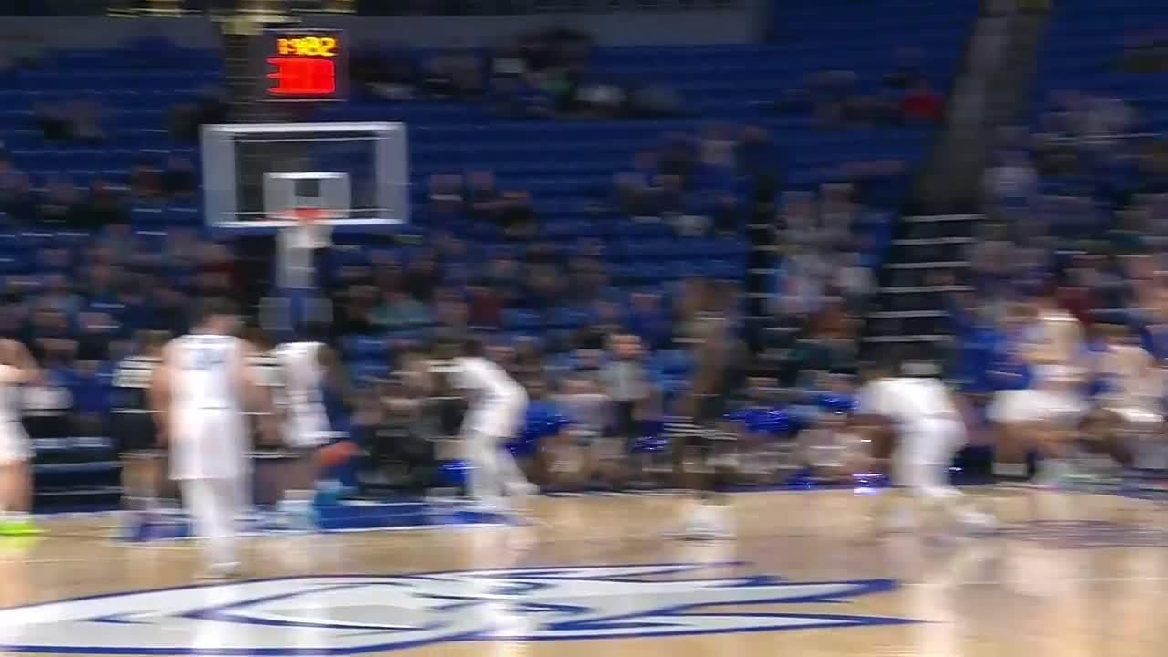 Mike Meadows knocks down the triple - ESPN Video