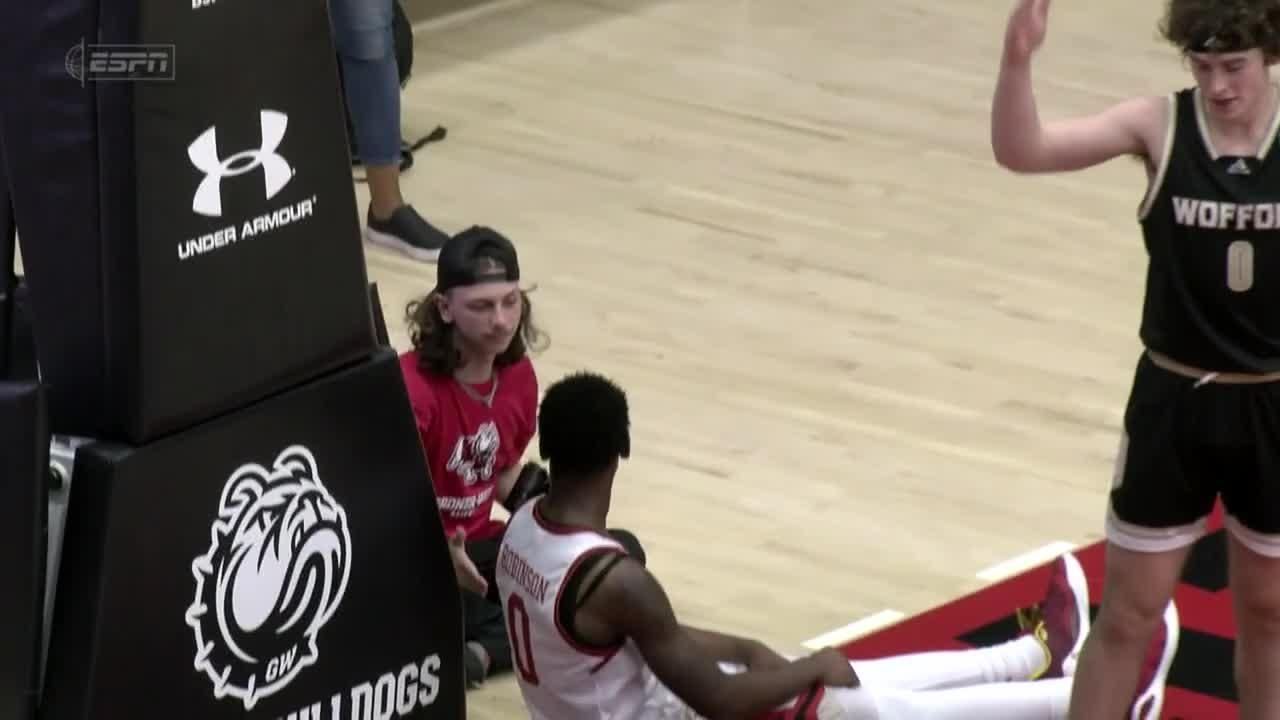 Caleb Robinson somehow gets the and-1 to fall - ESPN Video