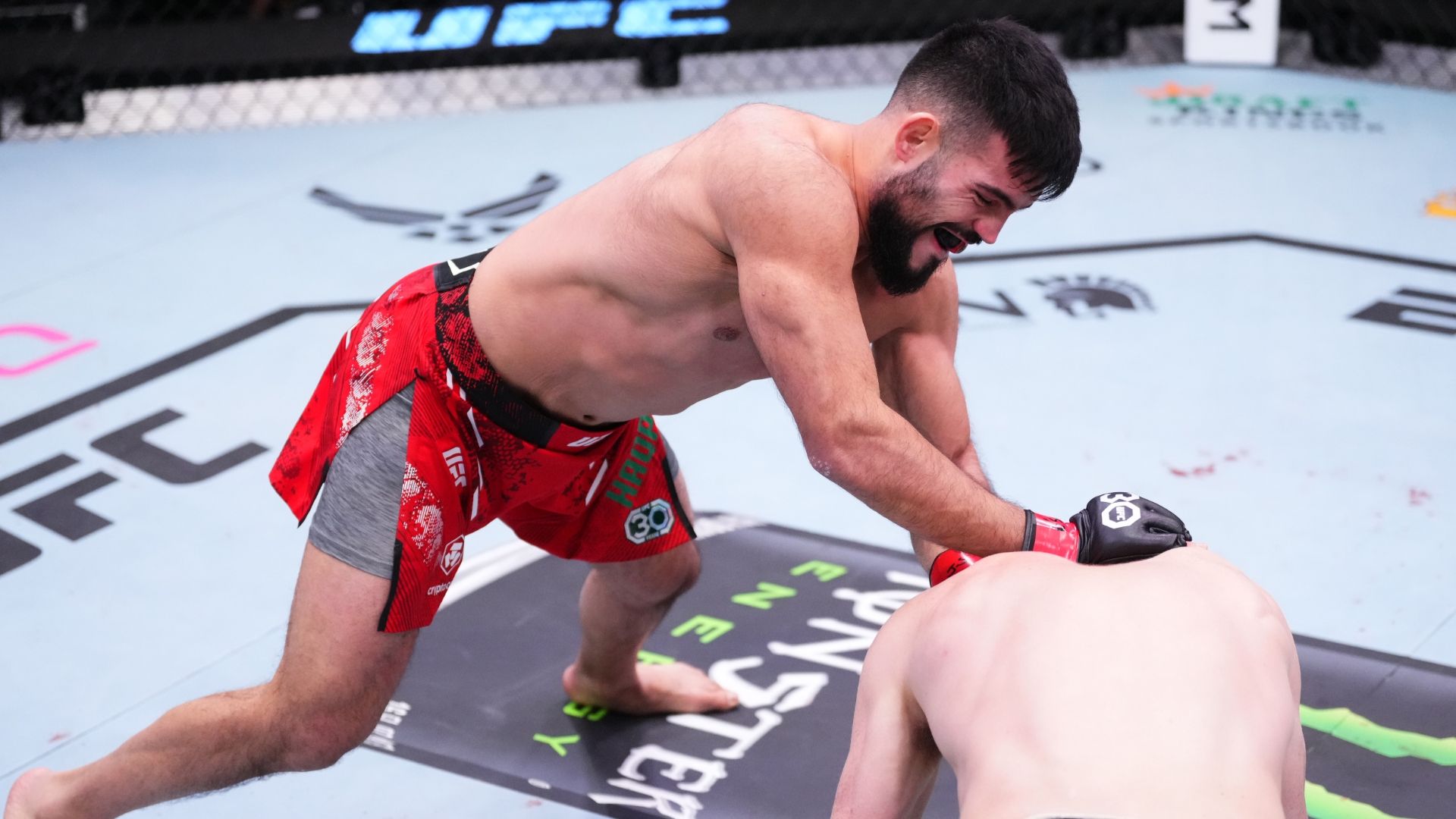 Nasrat Haqparast knocks out Jamie Mullarkey in first round - ESPN Video