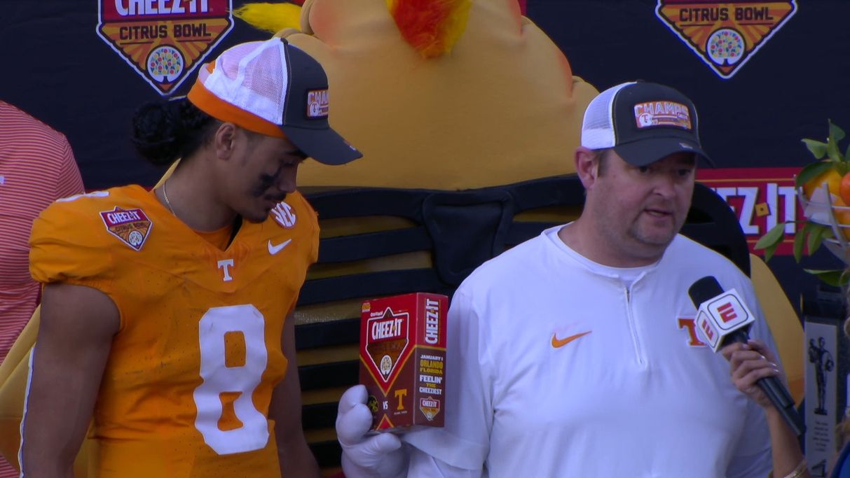 'Ched-Z' slides box of Cheez-It crackers through Josh Heupel's postgame ...