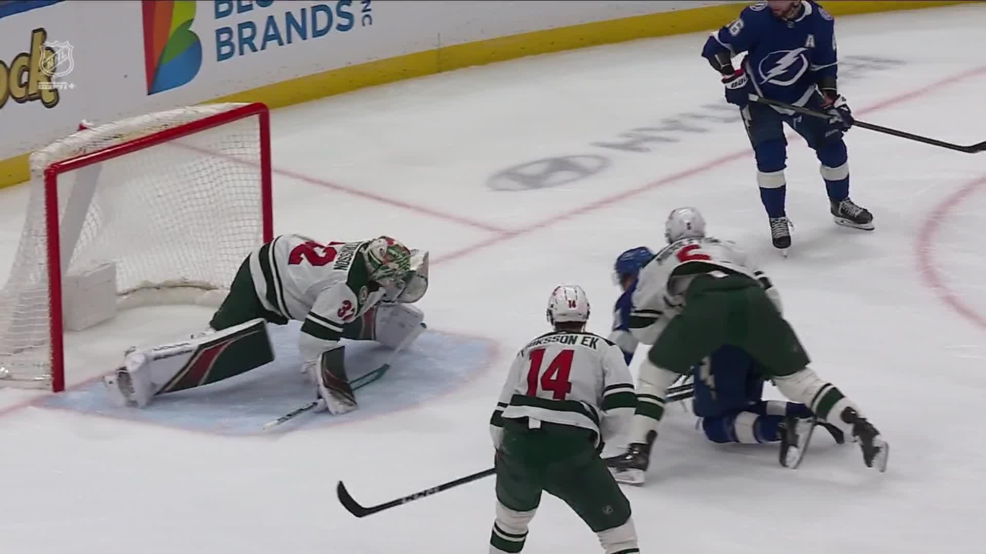 Brayden Point scores goal while falling forward - ESPN Video