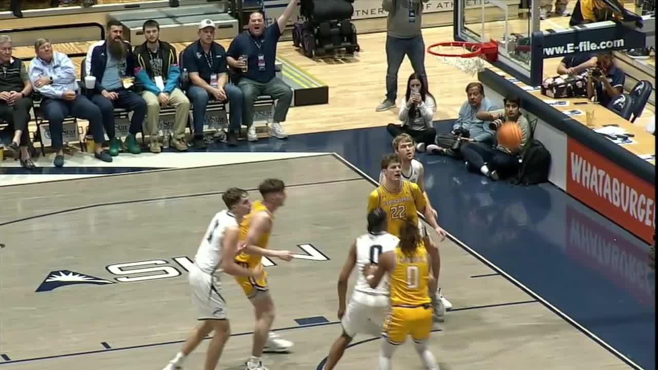 Chaz Lanier nails the 3 vs. Lipscomb Bisons - ESPN Video