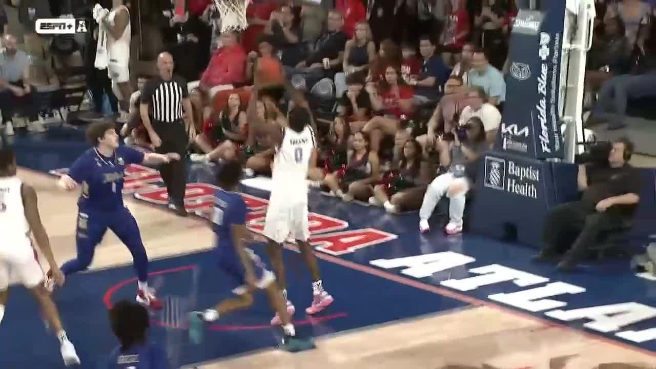 Brenen Lorient throws down big slam dunk vs. Tulsa Golden Hurricane ...