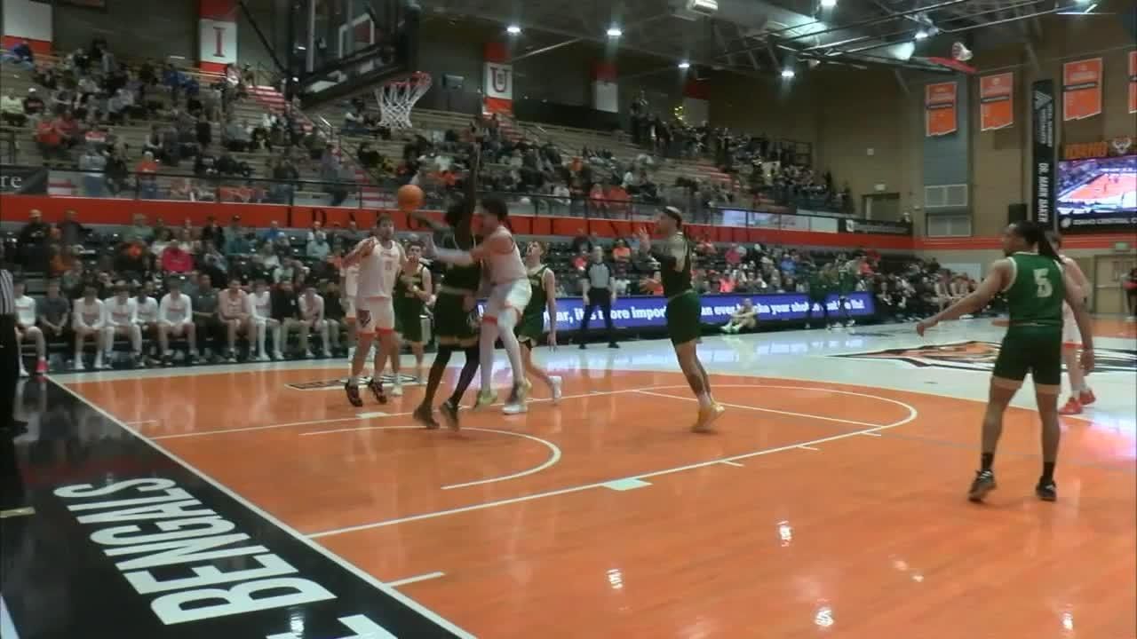 Idaho State's Brayden Parker scores off sweet feed from Maleek Arington ...