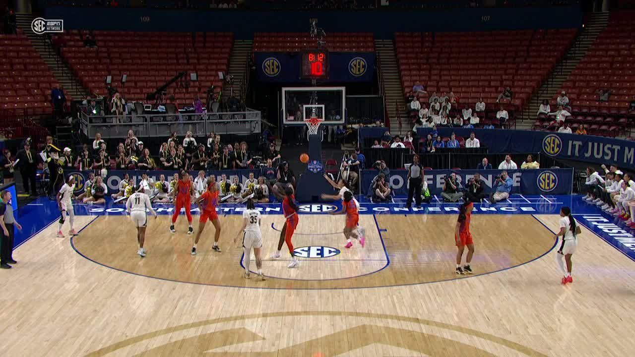 Khamil Pierre with the hoop & harm - ESPN Video