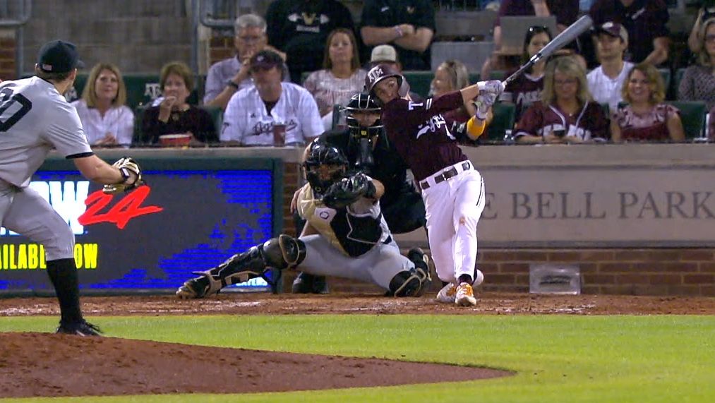 Texas A&M goes up 6-0 on Travis Chestnut's massive solo HR - ESPN Video