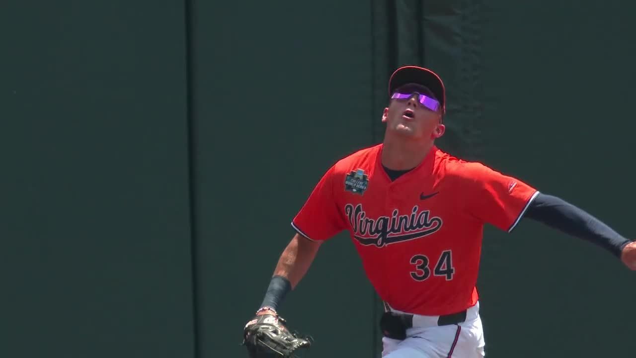 Virginia's Didawick makes stellar leaping catch at the wall - ESPN Video