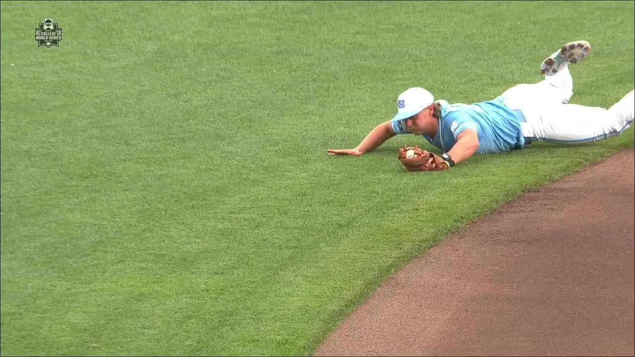 Colby Wilkerson makes a nice diving play for UNC - ESPN Video