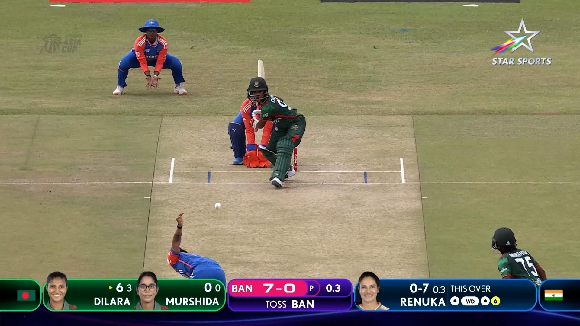 Watch - Renuka gets Dilara first over - ESPN Video