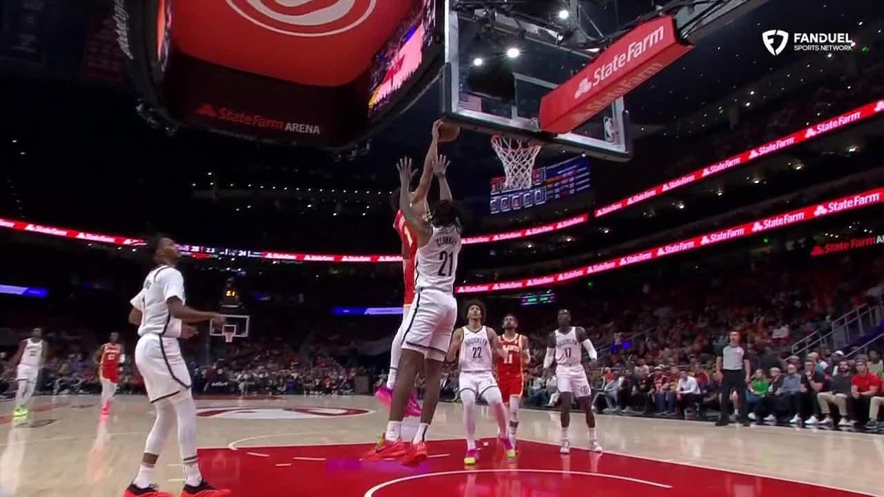 Jalen Johnson shimmies and dunks in the lane - ESPN Video