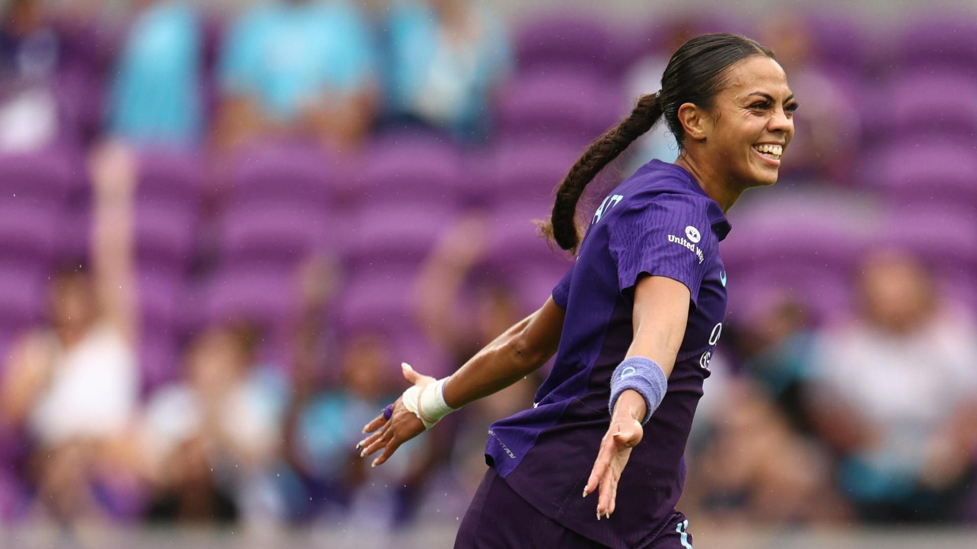 Marta scores fantastic goal to make it 3-1 Orlando - ESPN Video