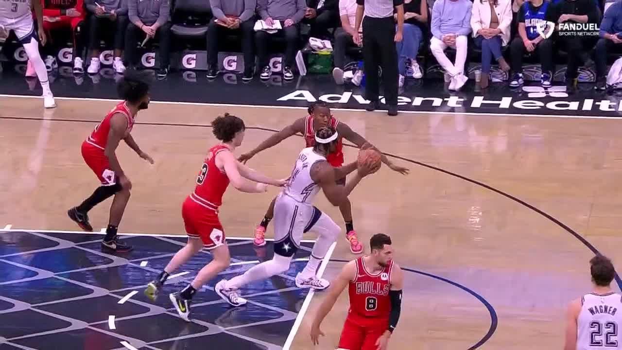 Jalen Suggs drains 3-pointer - ESPN Video