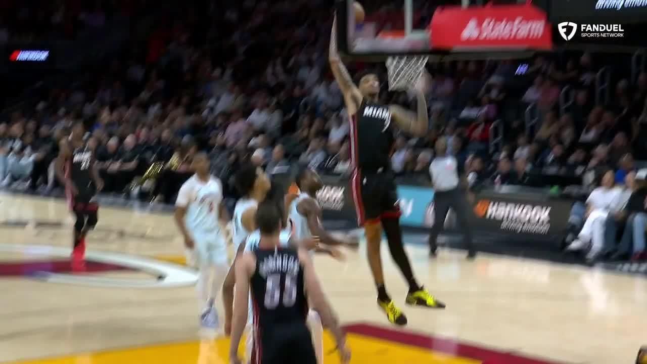 Kel'el Ware rocks the rim with dunk - ESPN Video