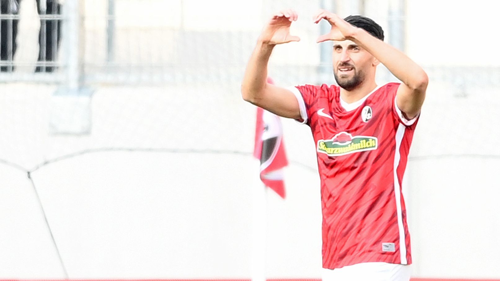 Grifo's 2nd doubles Freiburg's lead before half - ESPN Video