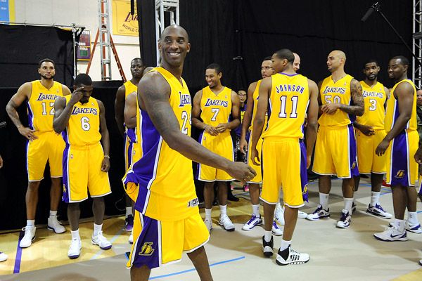 Kobe in Germany for PRP treatment - ESPN