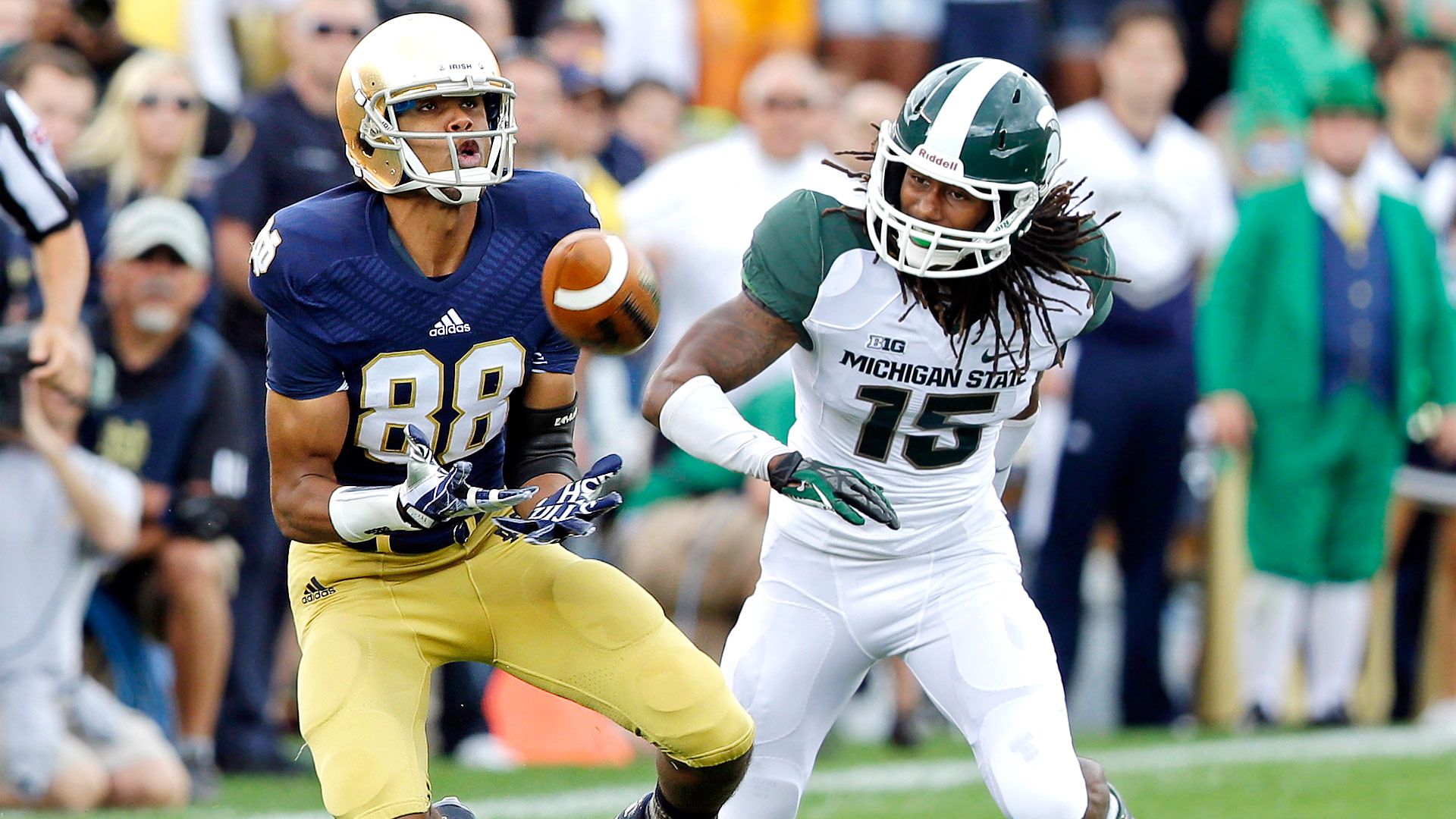 Notre Dame WR Corey Robinson elected student-body president - ESPN