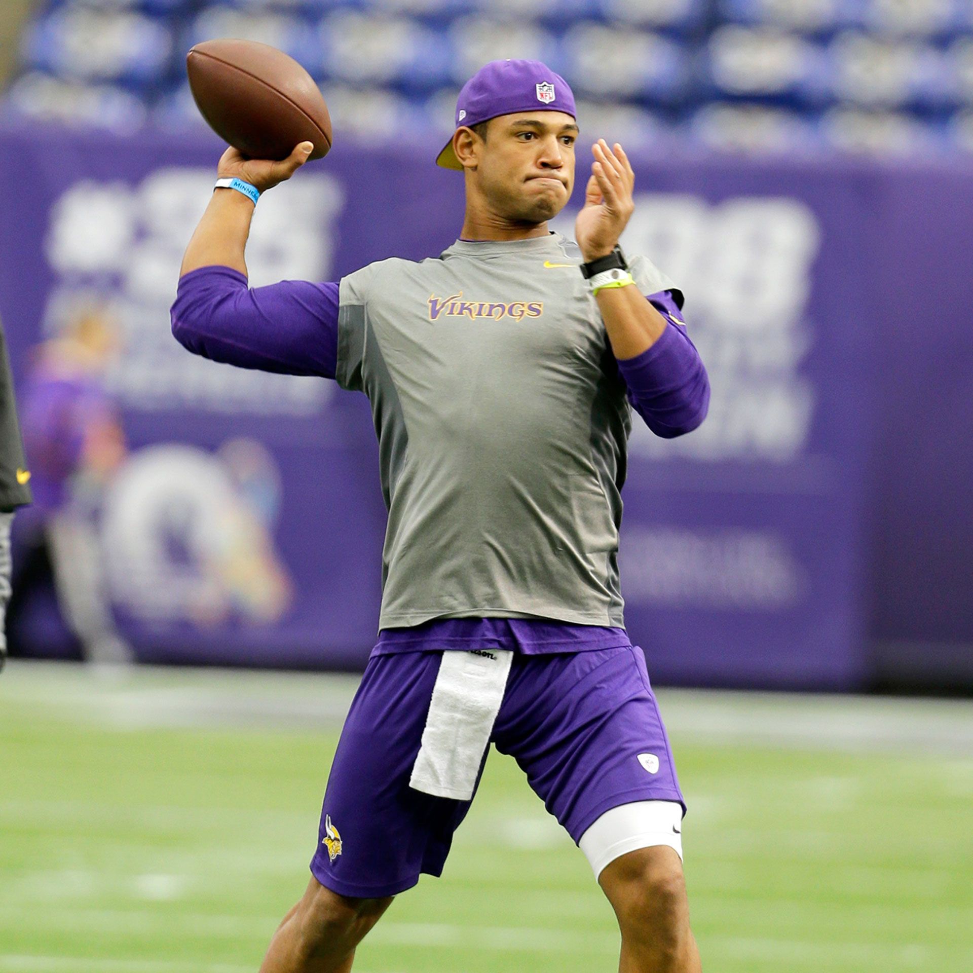 Minnesota Vikings to start Josh Freeman at QB vs. New York Giants - ESPN