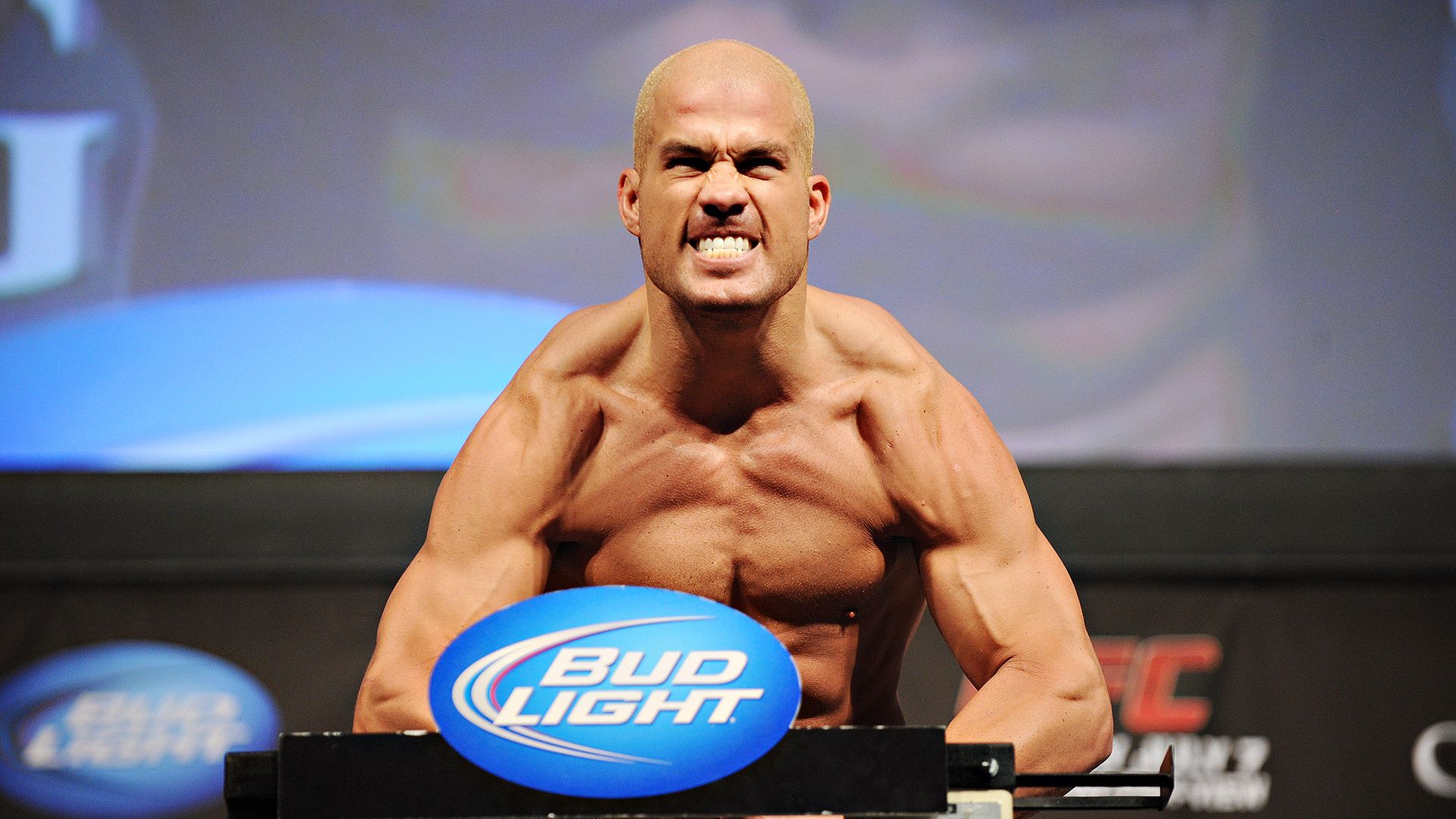 Ex-UFC champ Tito Ortiz suspected of DUI in Los Angeles - ESPN