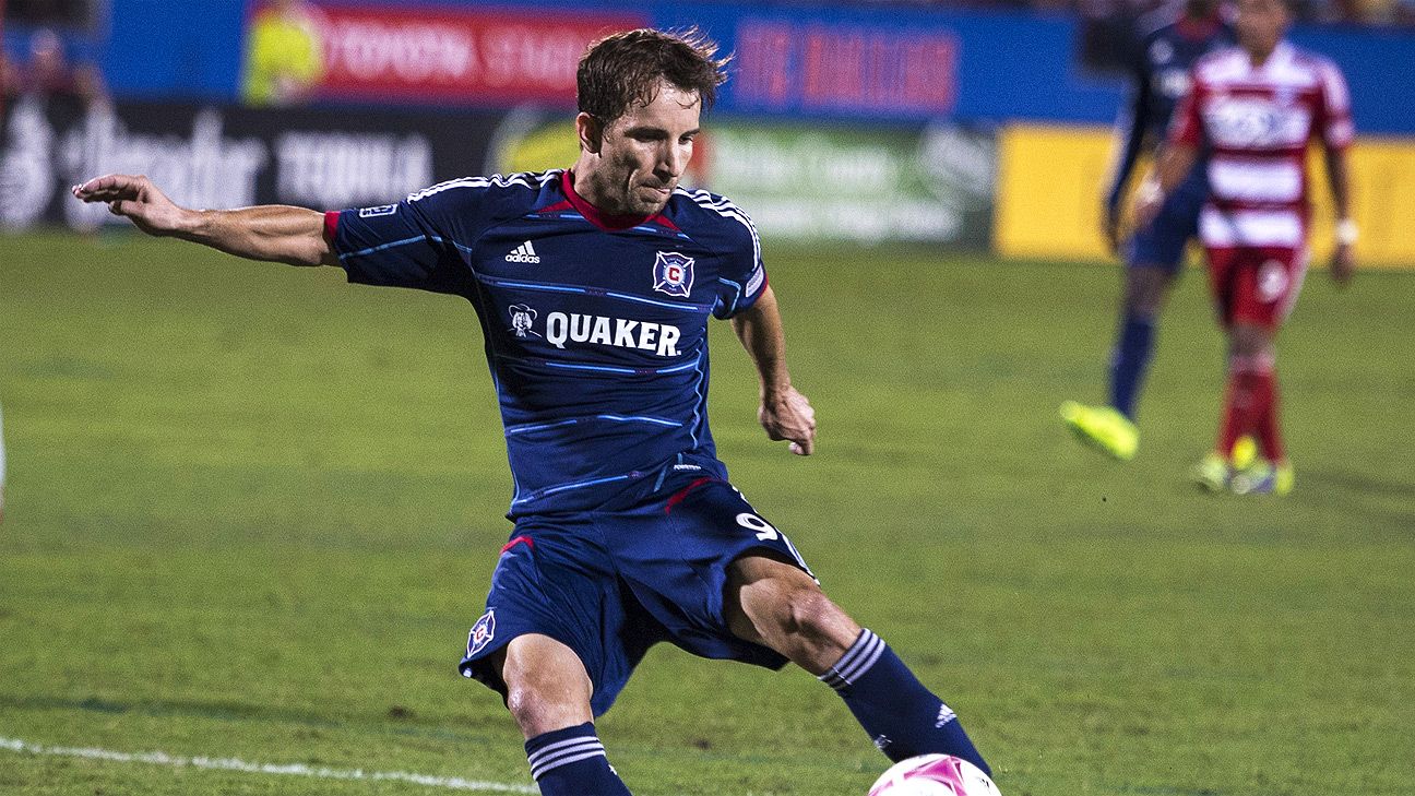 LA Galaxy sign forwards Mike Magee and Emmanuel Boateng - ESPN