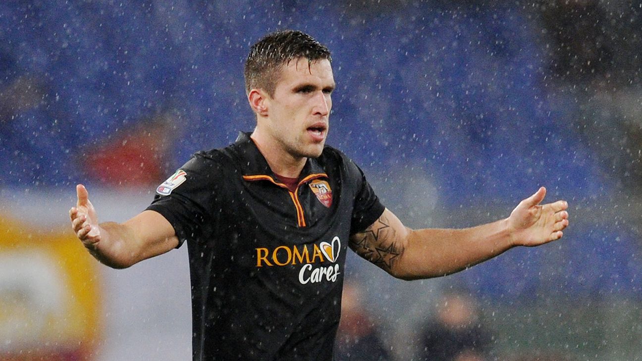 Manchester United 'could sign Kevin Strootman from Roma in January' - ESPN