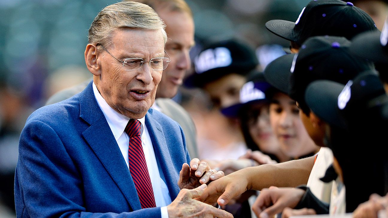 Bud Selig: Replay system very good - ESPN