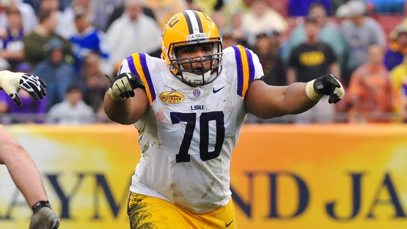 LSU Tigers La’el Collins came back and will wait a year for pros - ESPN ...
