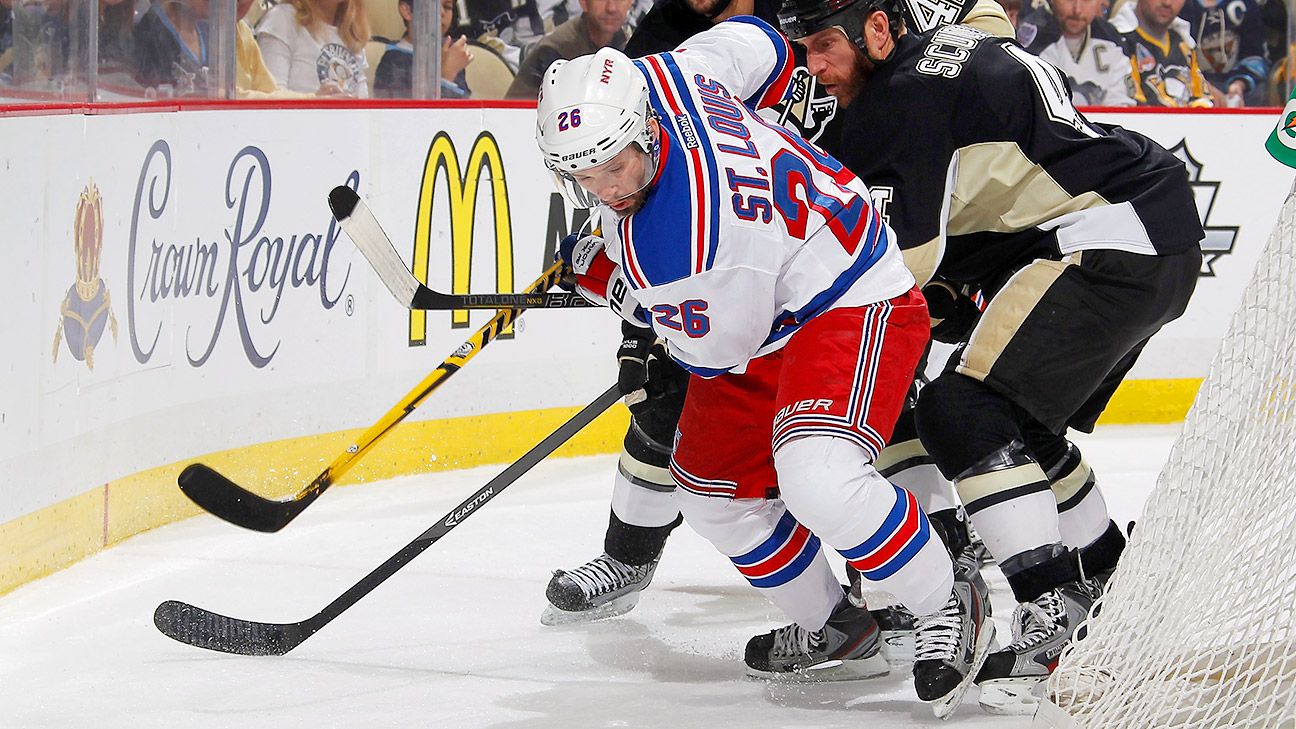New York Rangers rally around Martin St. Louis to beat Penguins - ESPN ...