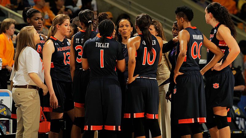 Auburn Women Come from Behind to Win at Arkansas