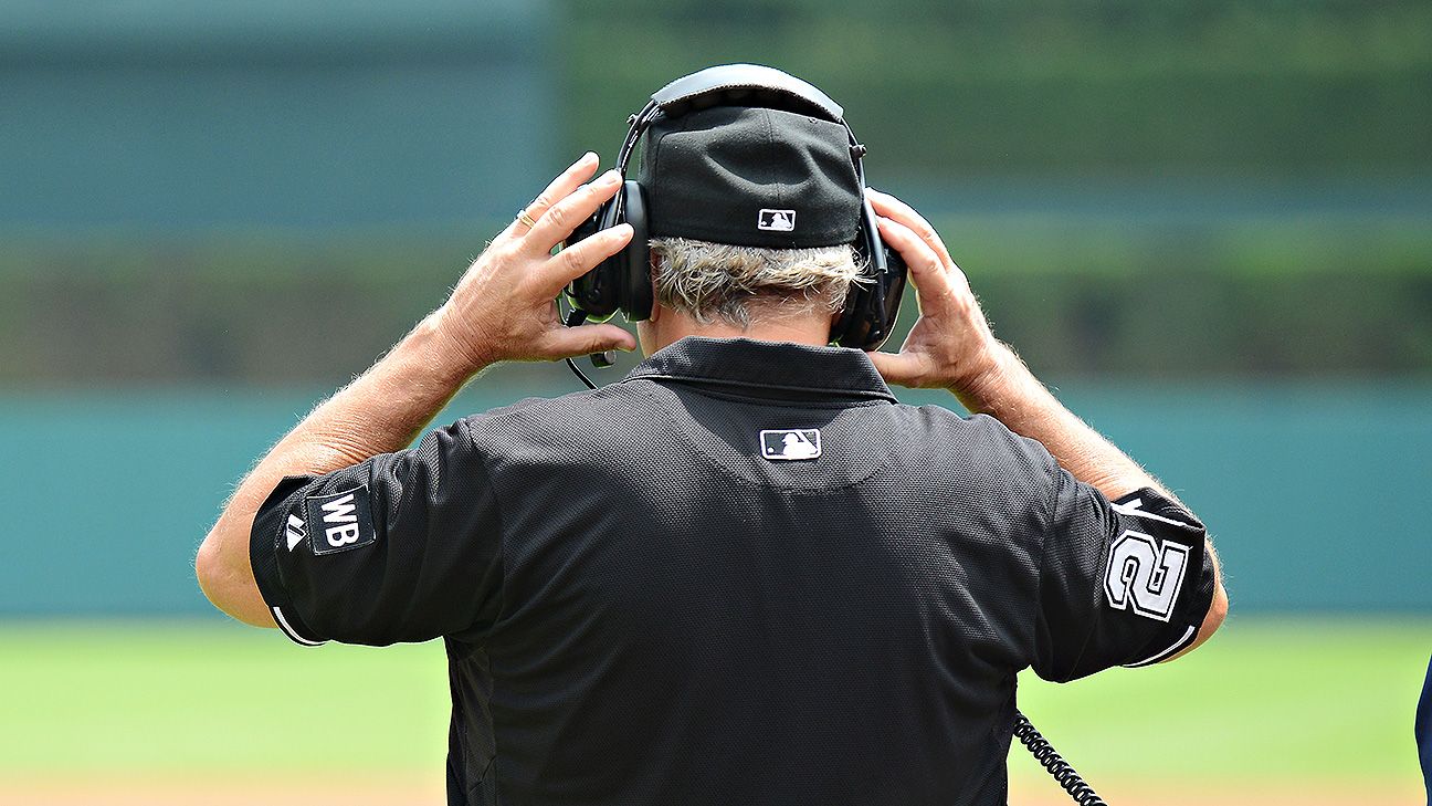 Ump exits Giants-Mets game after hit by foul ball - ESPN