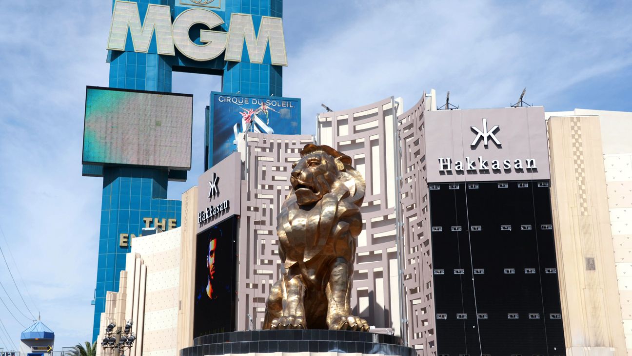 Betting - MGM sweating out several parlays after weekend's action - ESPN