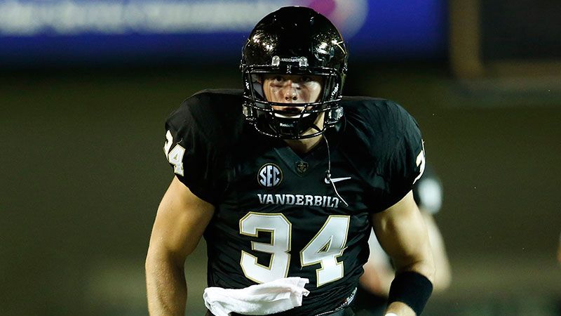 Andrew East named Community Service Team Player of the Week