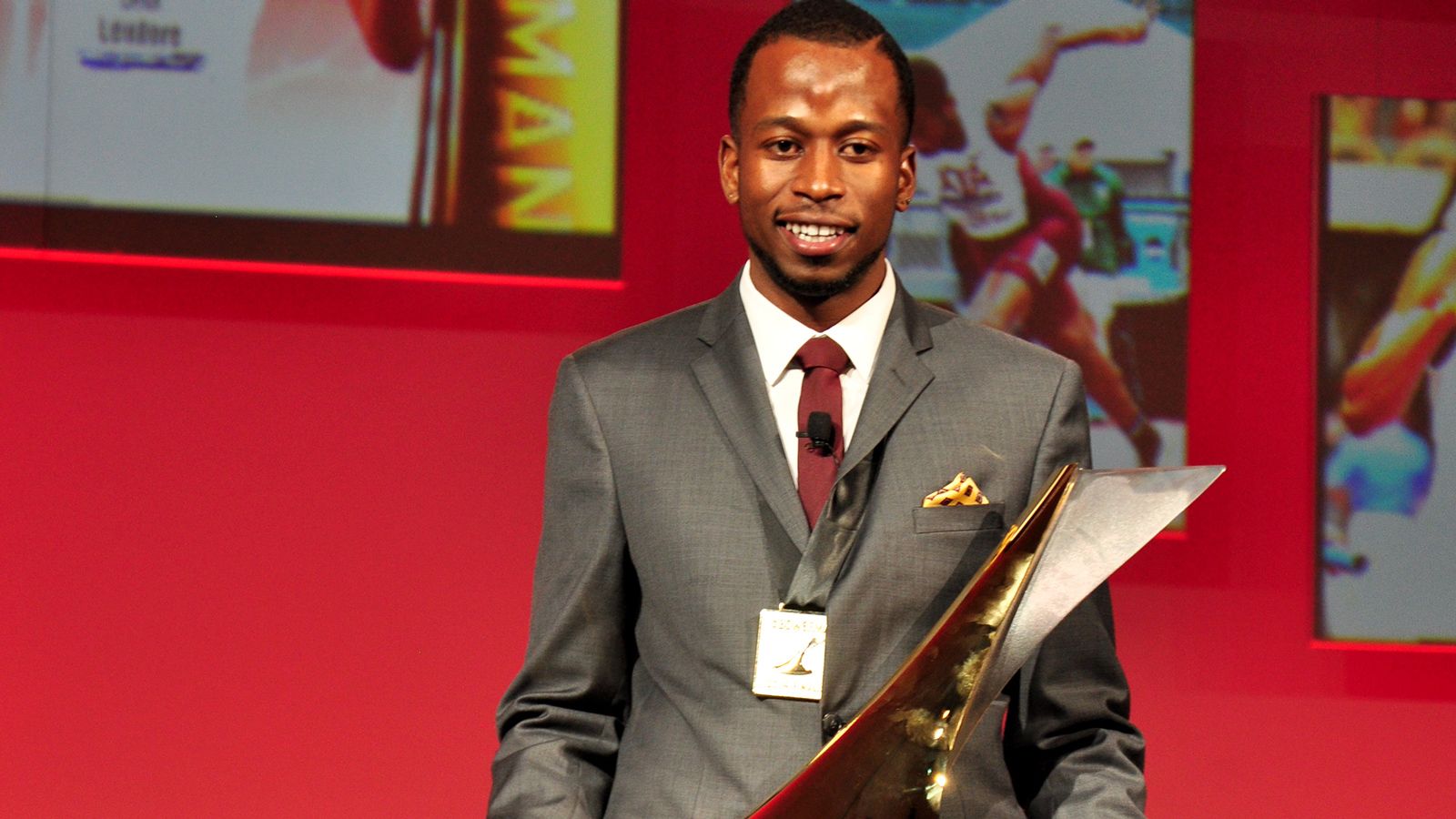 Deon Lendore wins the Bowerman