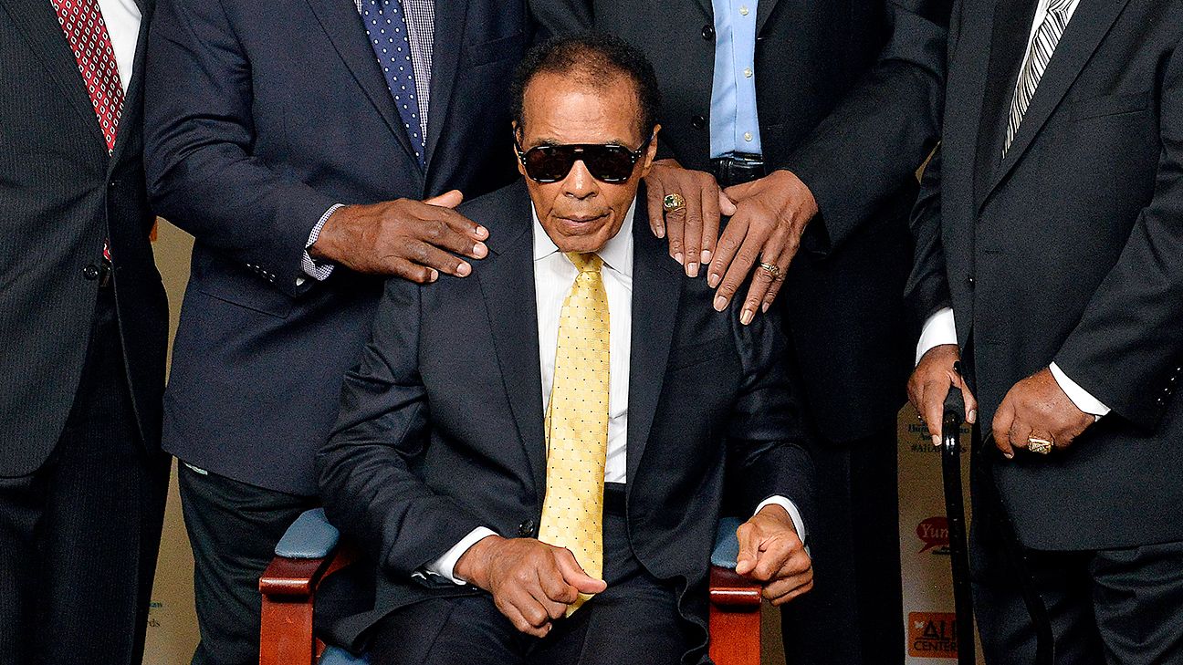 Muhammad Ali has mild pneumonia - ESPN