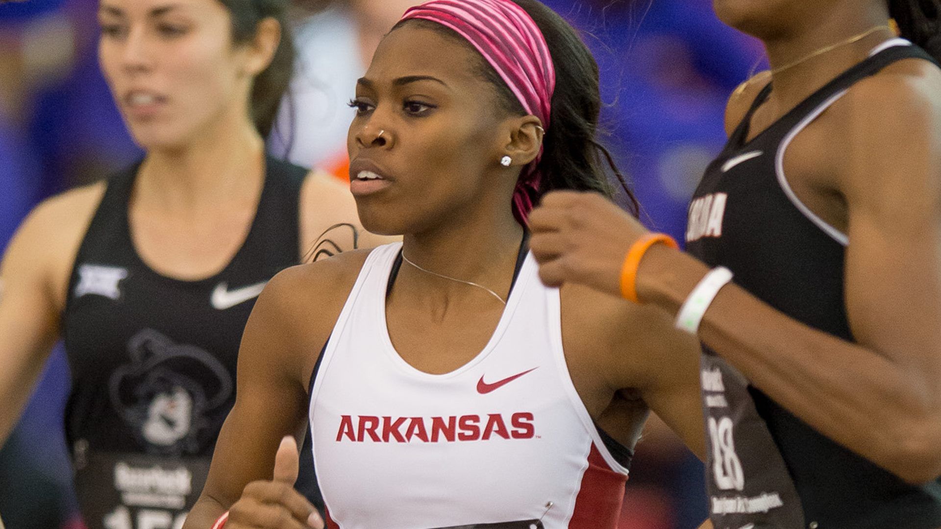 No. 3/5 Arkansas wins Razorback Invitational