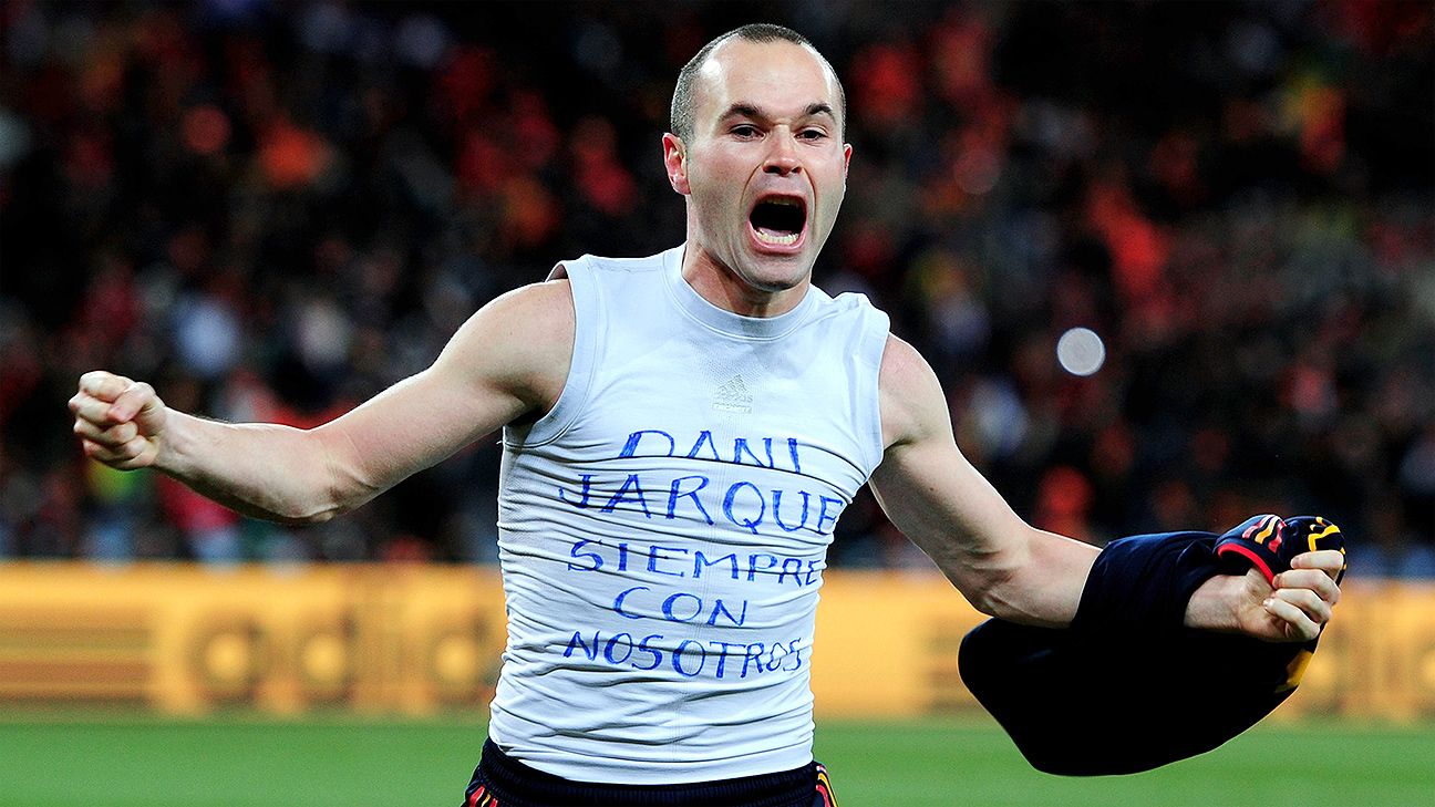 Andres Iniesta, the Barcelona icon applauded at Real Madrid and ...