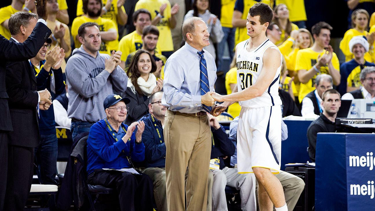 Michigan Wolverines honors plane crash survivor Austin Hatch - ESPN