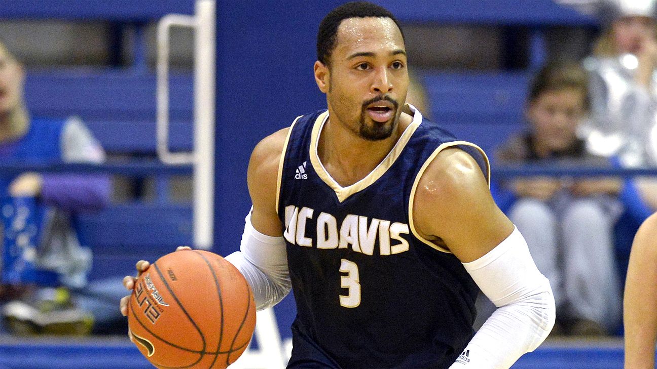 UC Davis Aggies coach Jim Les signs extension through 2020-21 season