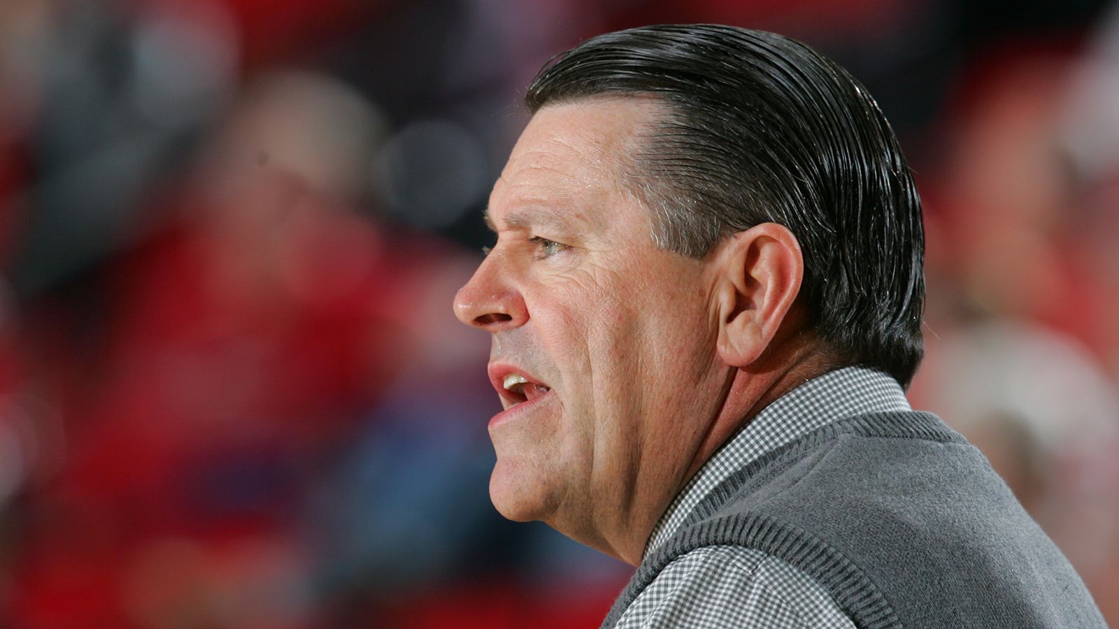 Andy Landers announces retirement