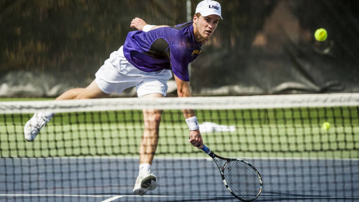 LSU tennis defeats Auburn