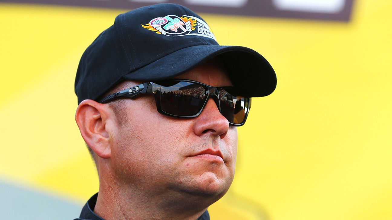 Funny Car driver Robert Hight still living the dream with John Force ...