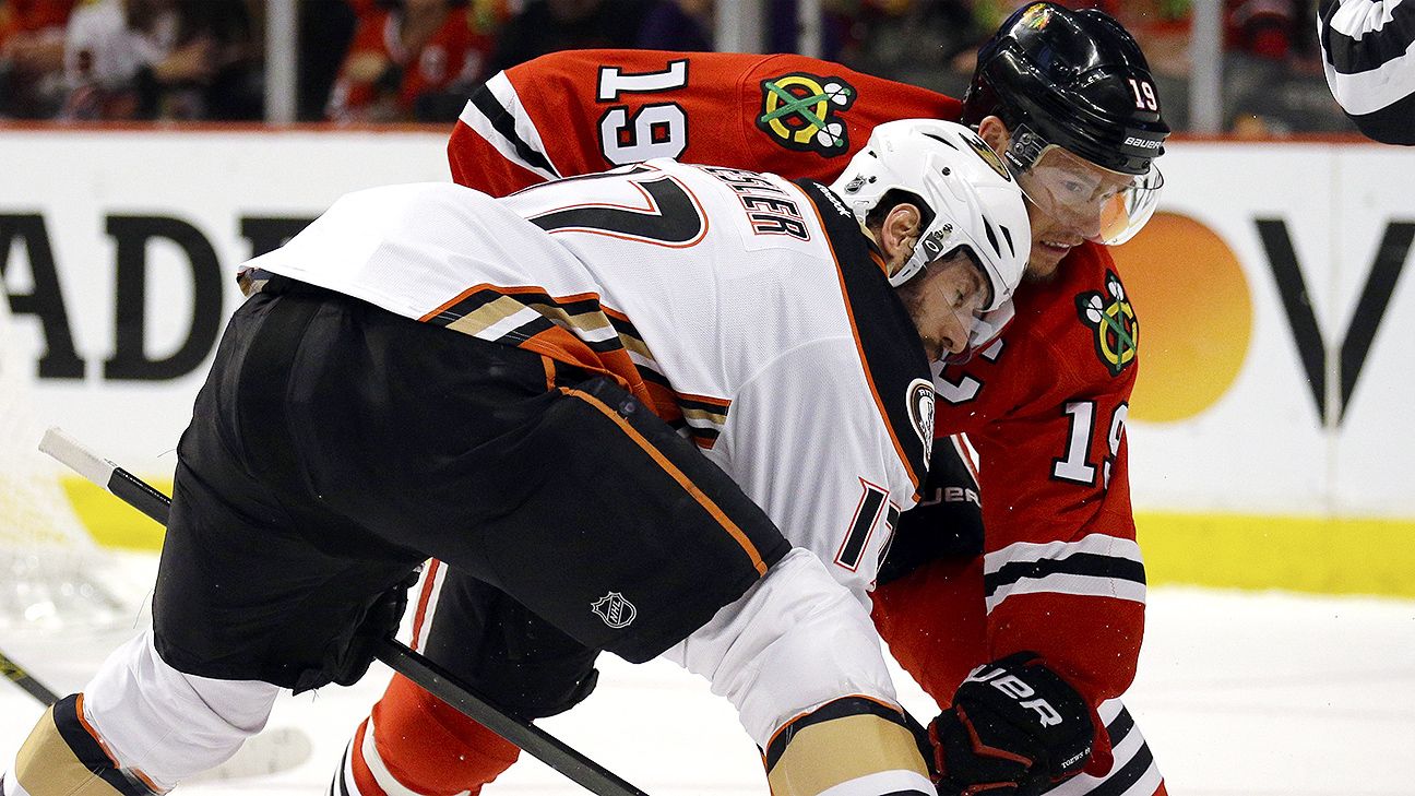 Breaking down the Ryan Kesler-Jonathan Toews matchup -- 2015 Stanley ...