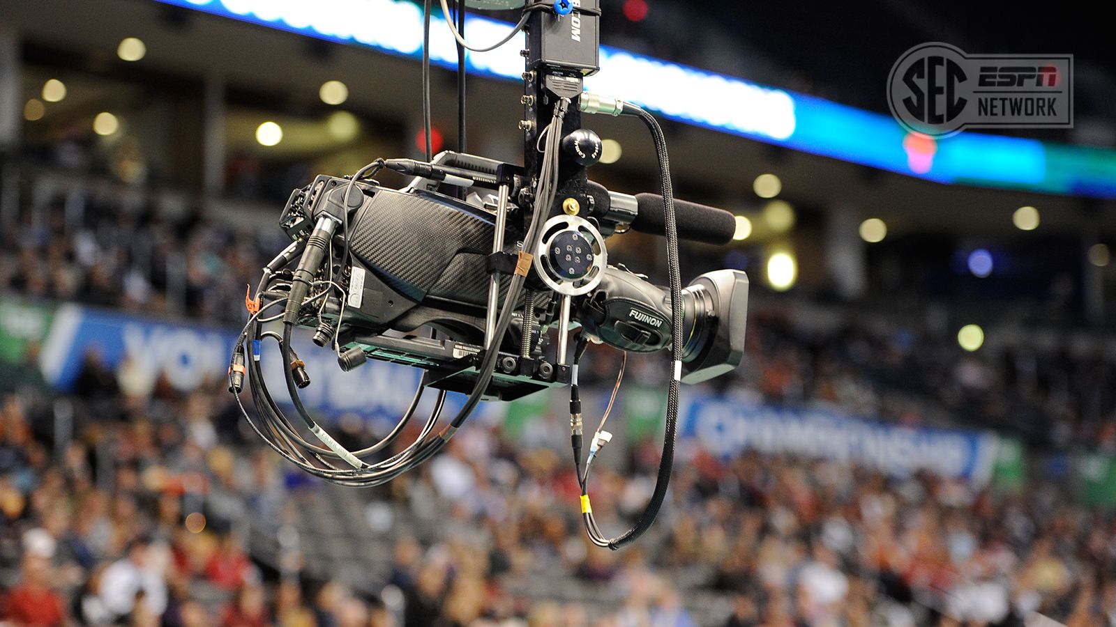 2015 soccer, volleyball coverage