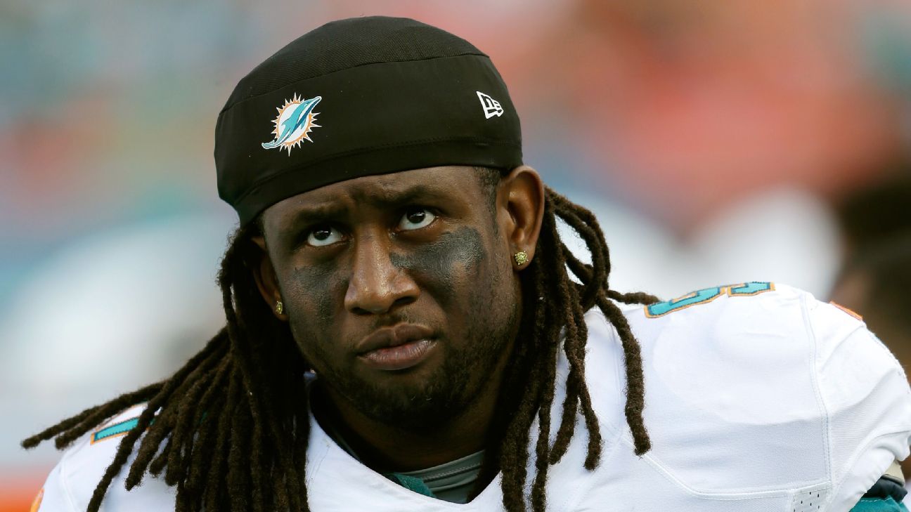 Miami Dolphins face tough decisions at cornerback, linebacker - ESPN ...
