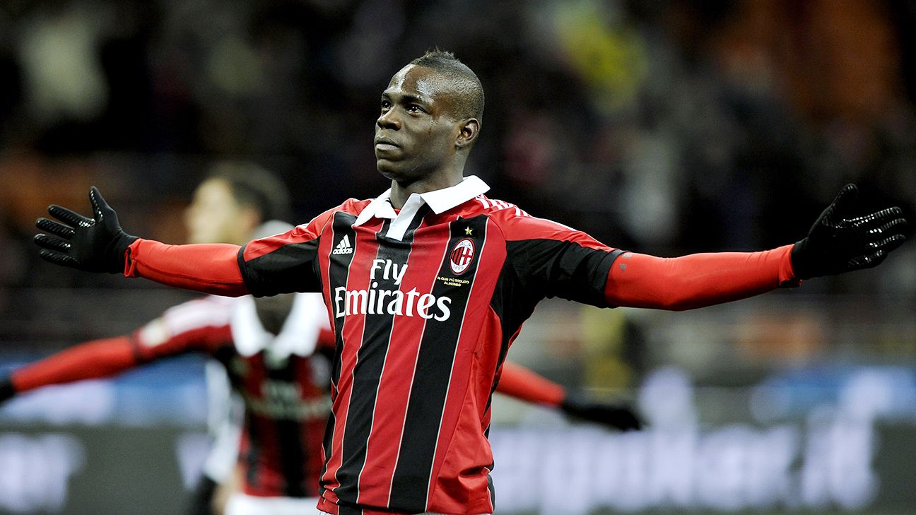 Mario Balotelli scores in AC Milan friendly vs Mantova