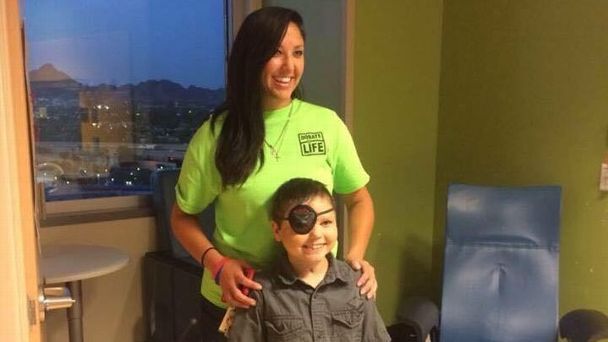 Motocross champ Adrienne Cooper gave up kidney, career for 10-year-old ...