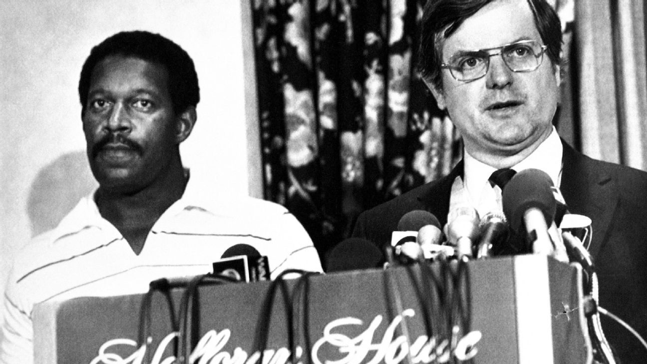 Ed Garvey, former NFL players' union director, dies at age 76 - ESPN