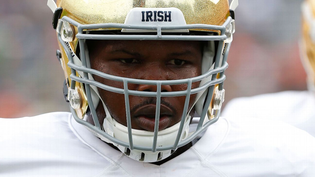 Notre Dame disciplines DT Jay Hayes for criticizing coaches on Twitter ...